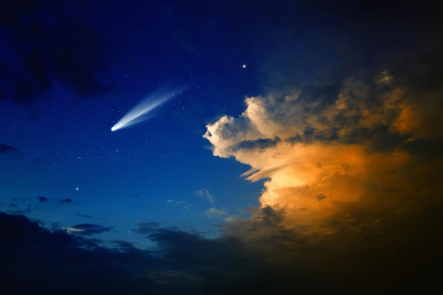 The ‘Devil Comet’s’ Dramatic Return After 71 Years Coincides with April ...